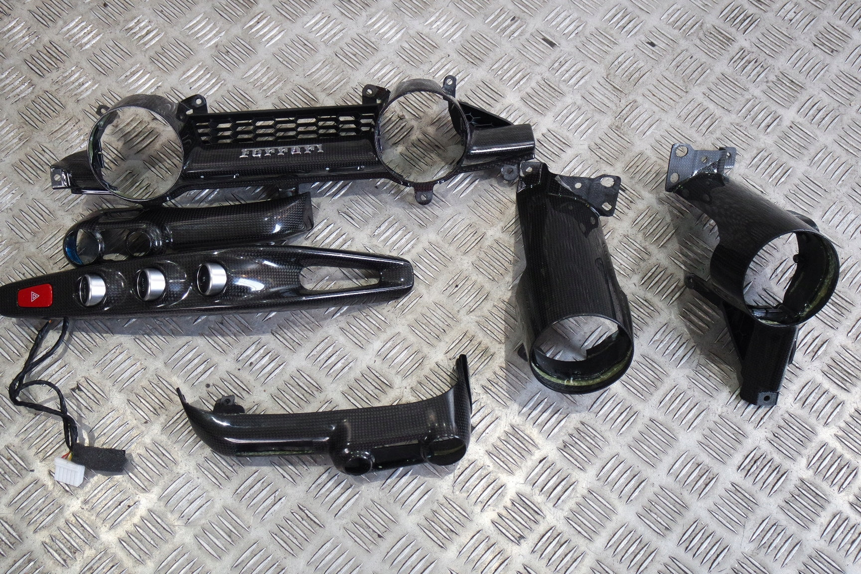 Ferrari 812 GTS P215 Carbon fiber interior, OEM
