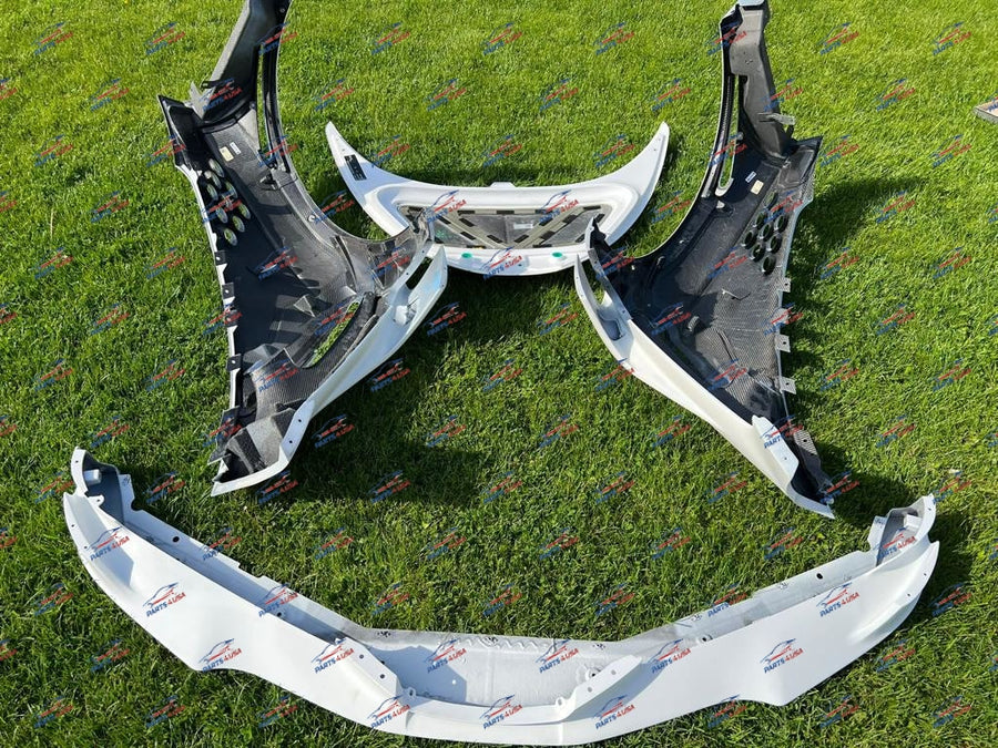 Bugatti Chiron Super Sport 300+ front end, OEM