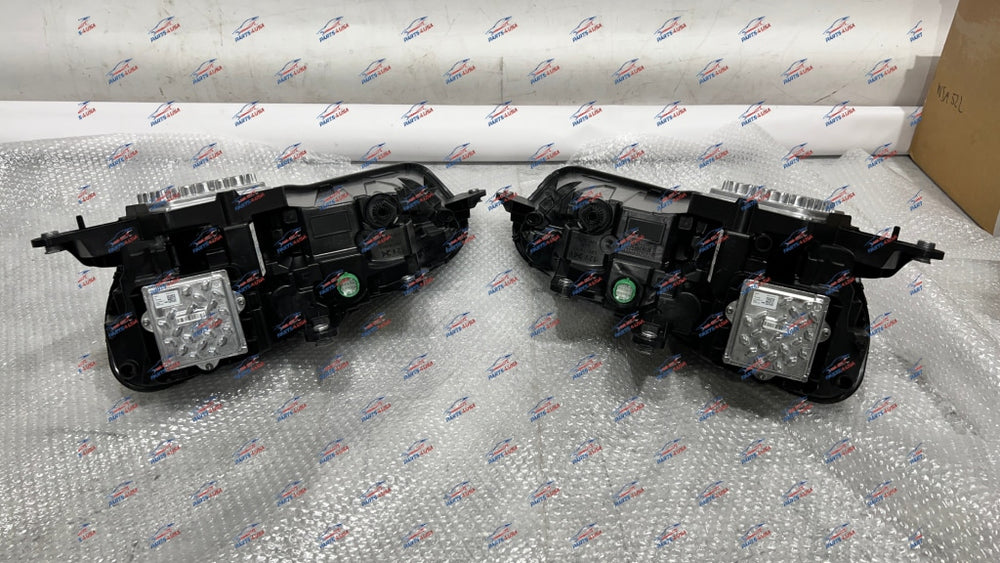 Ferrari SF90 Stradale headlight complete Left and Right, OEM, Part num